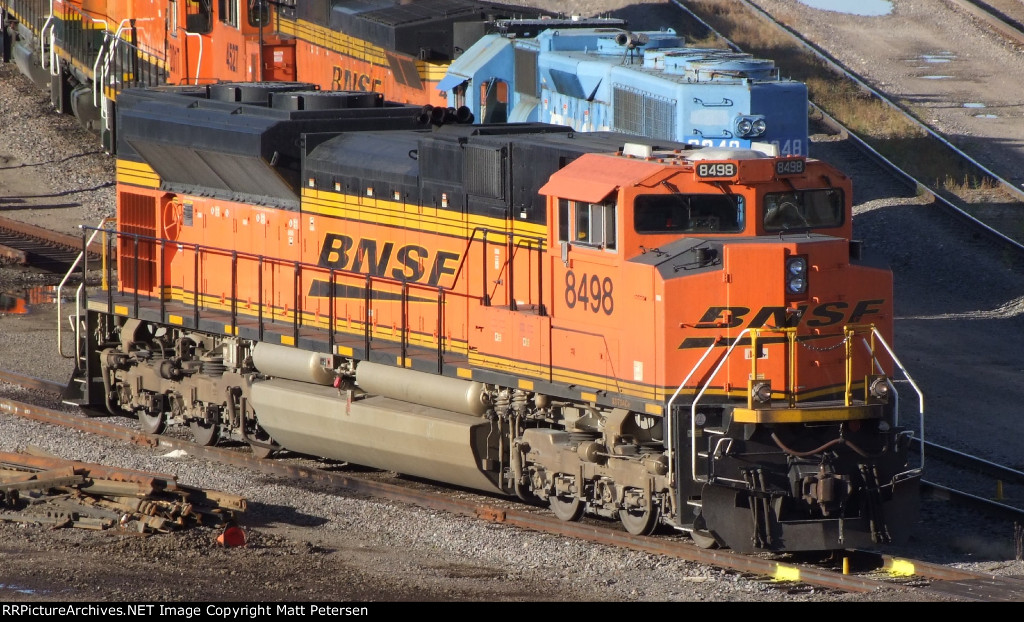BNSF 8498